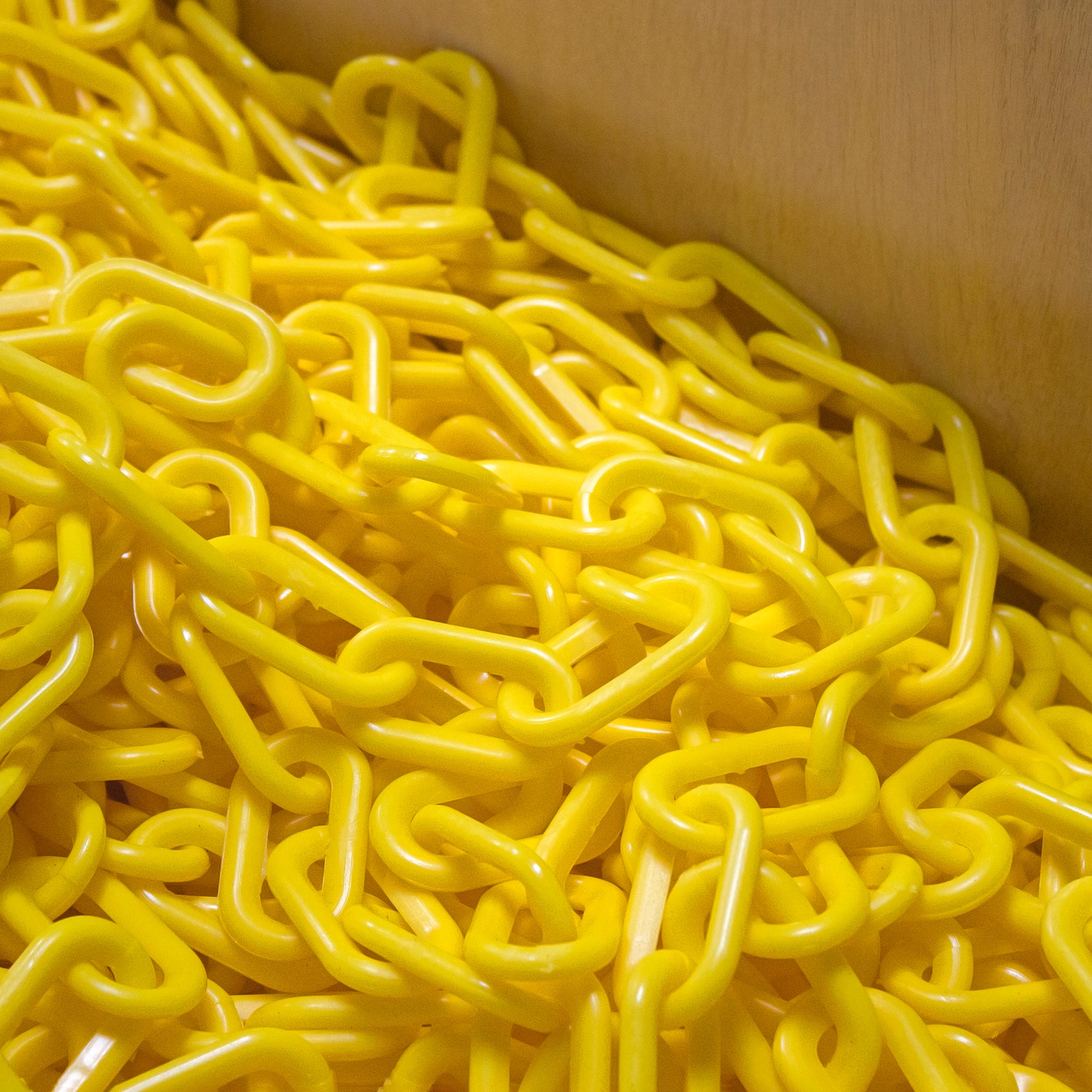 Mr. Chain, The Leading U.S. Manufacturer of Plastic Barrier Chain