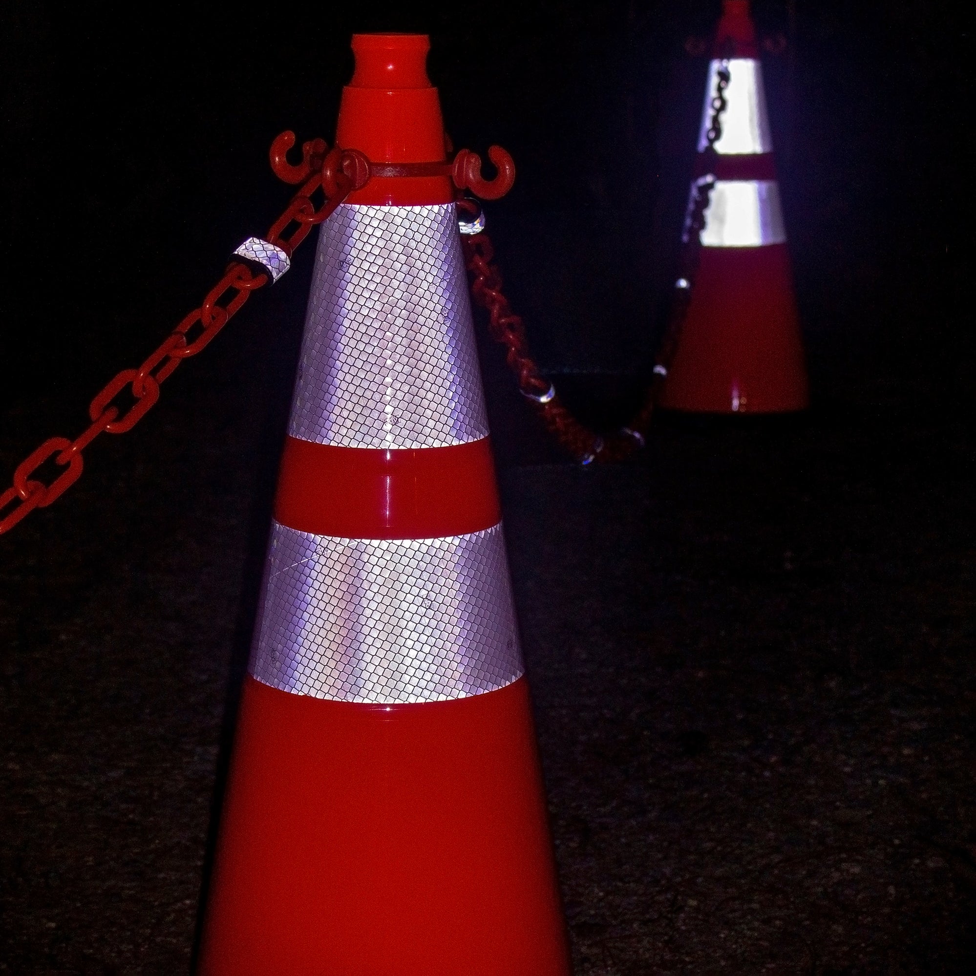 Mr. Chain, The Leading U.S. Manufacturer of Plastic Barrier Chain